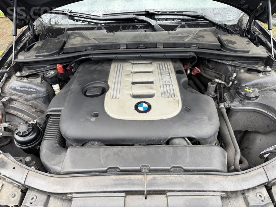 Pelēks BMW 325 2007 Jelgava, ar dzinēja tilpumu 3.00 L un nobraukumu 291 tūkst. km par 5250 €, foto 22 vietnē AUTOMOTO.COM.LV