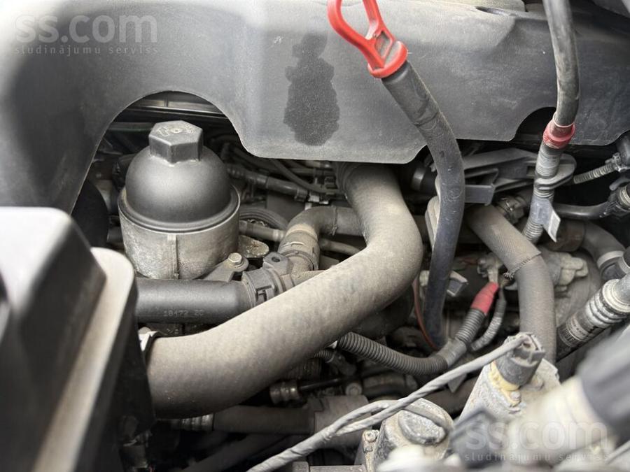 Pelēks BMW 325 2007 Jelgava, ar dzinēja tilpumu 3.00 L un nobraukumu 291 tūkst. km par 5250 €, foto 23 vietnē AUTOMOTO.COM.LV
