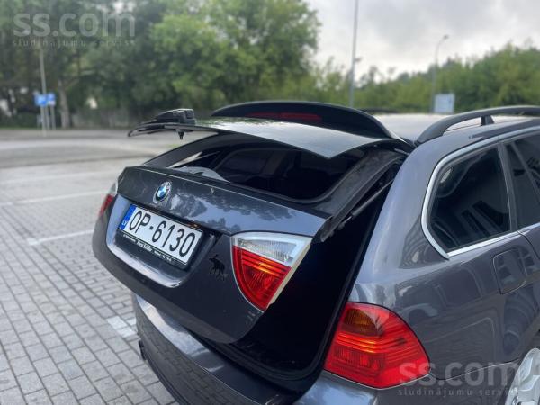 Grey BMW 325 2007 in Jurmala, with an engine capacity of 3.00 L and mileage of 376 thousand km for 4450 €, photo 6 on AUTOMOTO.COM.LV