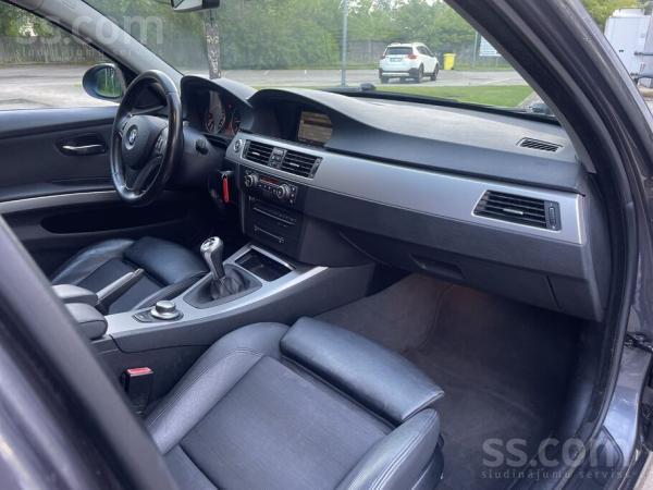 Grey BMW 325 2007 in Jurmala, with an engine capacity of 3.00 L and mileage of 376 thousand km for 4450 €, photo 8 on AUTOMOTO.COM.LV