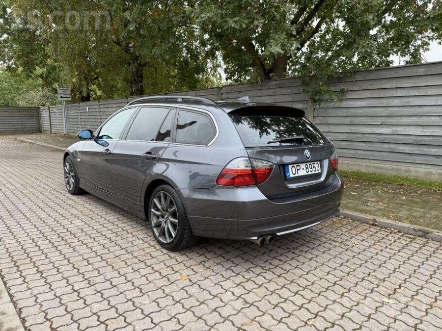 Серый БМВ 325 2007 в Елгава, объемом двигателя 3.00 л и пробегом 292 тыс. км за 4650 €, фото 3 на AUTOMOTO.COM.LV