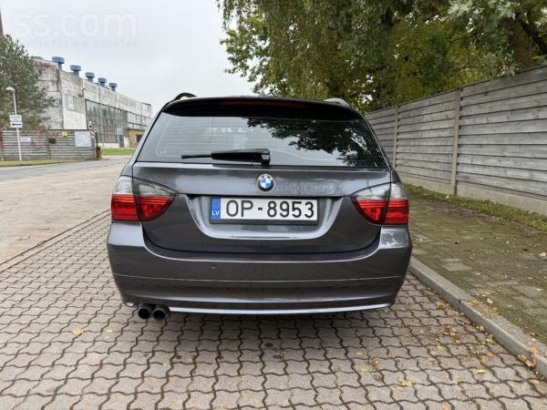 Pelēks BMW 325 2007 Jelgava, ar dzinēja tilpumu 3.00 L un nobraukumu 292 tūkst. km par 4650 €, foto 4 vietnē AUTOMOTO.COM.LV