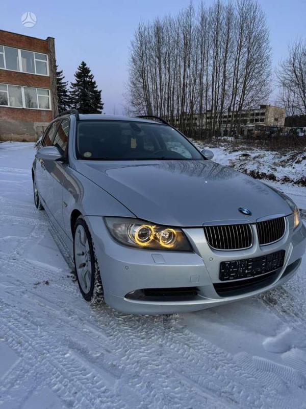 Grey BMW 325 2008 in Anyksciai, with an engine capacity of 2.99 L and mileage of 283 thousand km for 4250 €, photo 1 on AUTOMOTO.COM.LV
