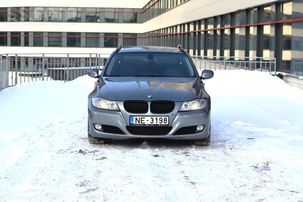 Pelēks BMW 325 2008 Rīga, ar dzinēja tilpumu 3.00 L un nobraukumu 328 tūkst. km par 4880 €, foto 2 vietnē AUTOMOTO.COM.LV