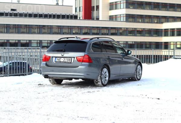 Pelēks BMW 325 2008 Rīga, ar dzinēja tilpumu 3.00 L un nobraukumu 328 tūkst. km par 4880 €, foto 6 vietnē AUTOMOTO.COM.LV