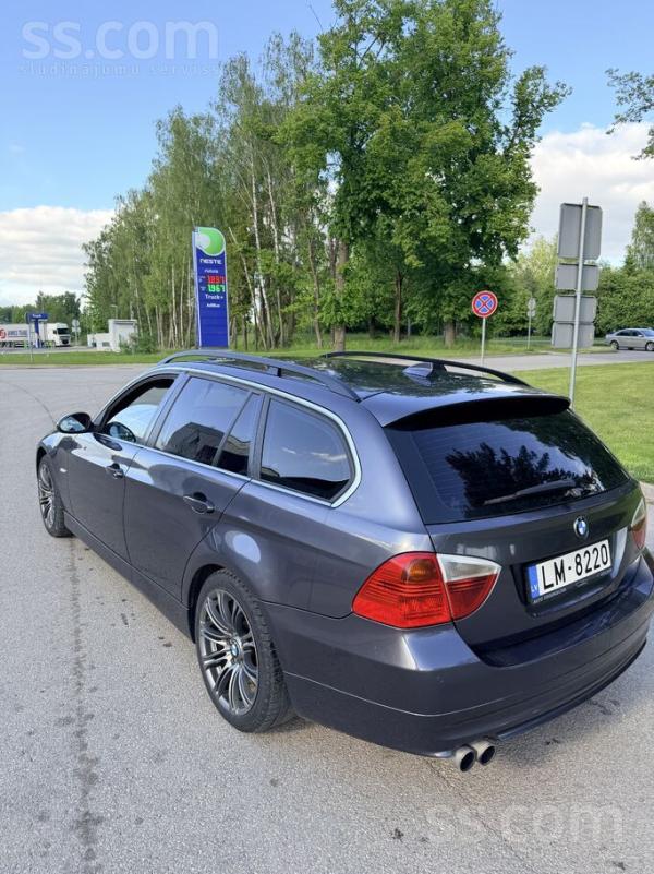 Pelēks BMW 325 2008 Rēzekne, ar dzinēja tilpumu 3.00 L un nobraukumu 350 tūkst. km par 2900 €, foto 5 vietnē AUTOMOTO.COM.LV