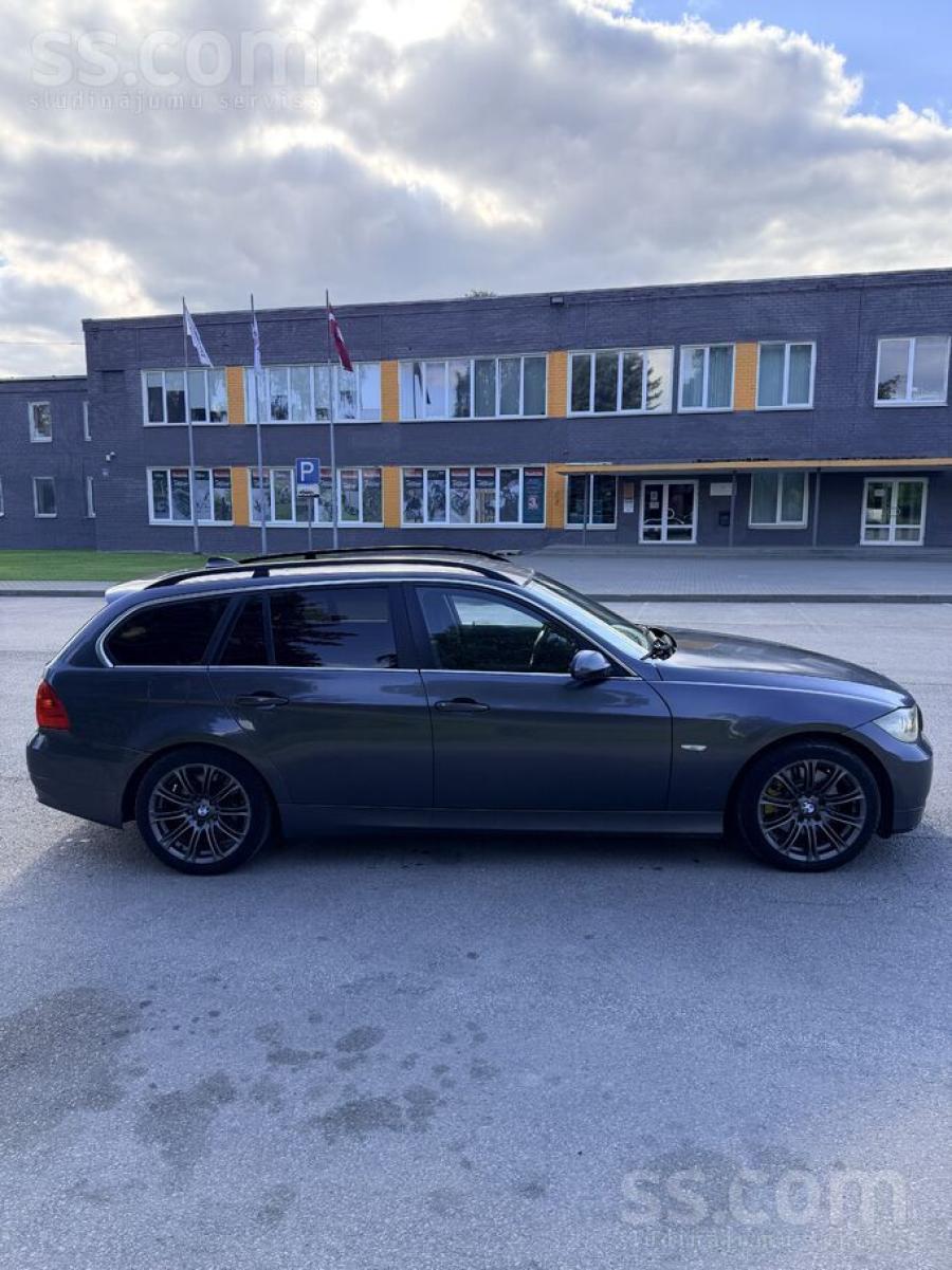 Pelēks BMW 325 2008 Rēzekne, ar dzinēja tilpumu 3.00 L un nobraukumu 350 tūkst. km par 2900 €, foto 4 vietnē AUTOMOTO.COM.LV