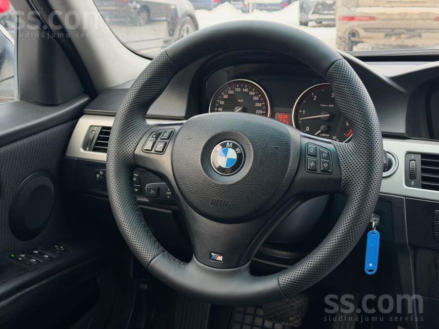 Pelēks BMW 325 2008 Rīga, ar dzinēja tilpumu 3.00 L un nobraukumu 328 tūkst. km par 4280 €, foto 14 vietnē AUTOMOTO.COM.LV