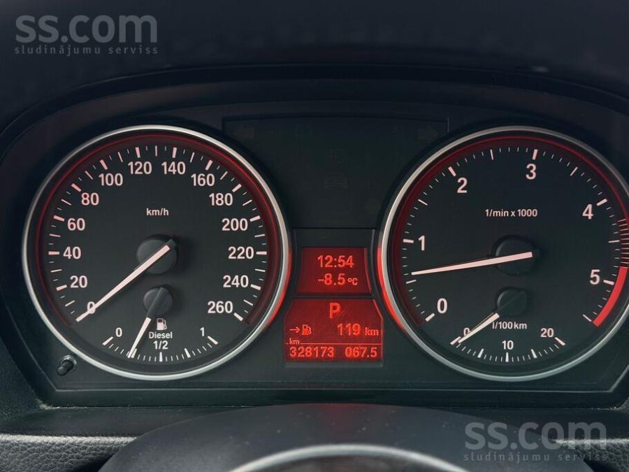 Pelēks BMW 325 2008 Rīga, ar dzinēja tilpumu 3.00 L un nobraukumu 328 tūkst. km par 4280 €, foto 19 vietnē AUTOMOTO.COM.LV