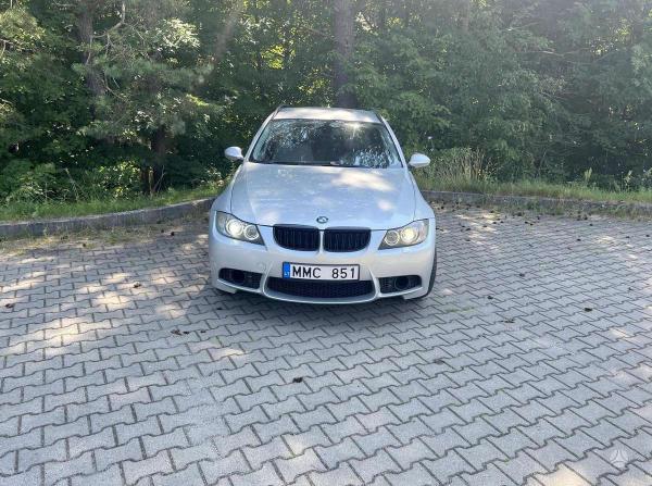 Pelēks BMW 325 2008 Viļņa, ar dzinēja tilpumu 3.00 L un nobraukumu 225 tūkst. km par 5100 €, foto 1 vietnē AUTOMOTO.COM.LV