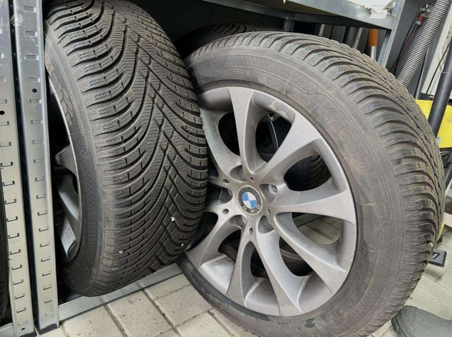 Pelēks BMW 325 2008 Viļņa, ar dzinēja tilpumu 3.00 L un nobraukumu 225 tūkst. km par 5100 €, foto 8 vietnē AUTOMOTO.COM.LV