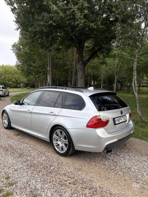 Grey BMW 325 2008 in Druskininkai, with an engine capacity of 2.99 L and mileage of 328 thousand km for 5900 €, photo 4 on AUTOMOTO.COM.LV