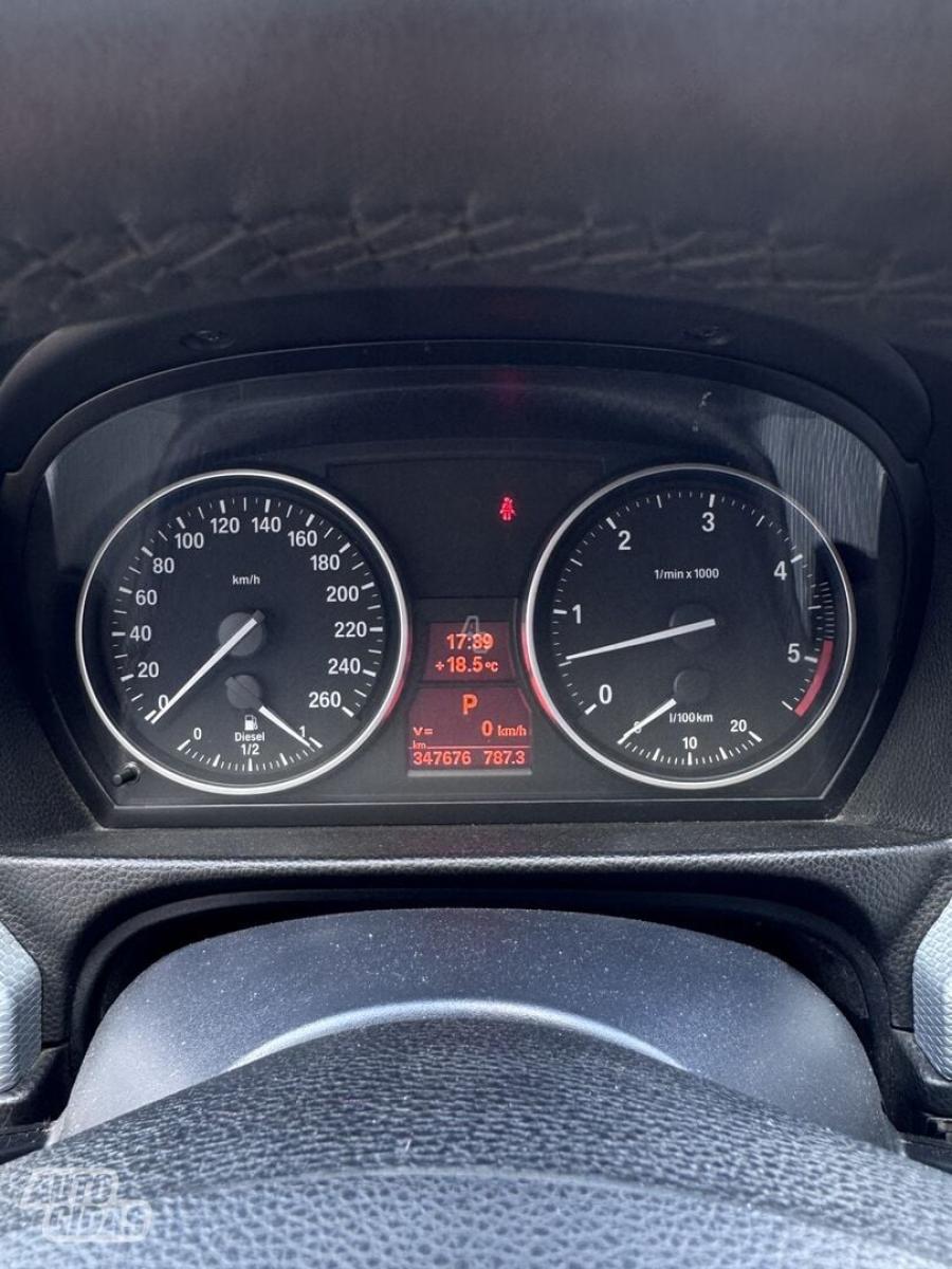 Pelēks BMW 325 2009 Alīta, ar dzinēja tilpumu 3.00 L un nobraukumu 348 tūkst. km par 6000 €, foto 10 vietnē AUTOMOTO.COM.LV