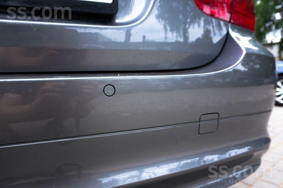 Pelēks BMW 325 2009 Rīga, ar dzinēja tilpumu 3.00 L un nobraukumu 372 tūkst. km par 5190 €, foto 17 vietnē AUTOMOTO.COM.LV