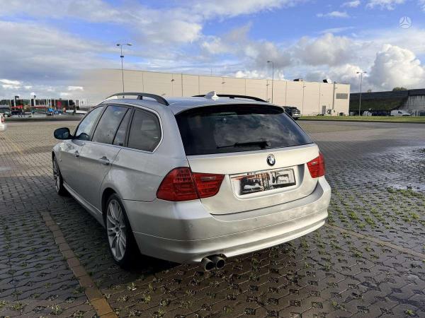 Pelēks BMW 325 2009 Viļņa, ar dzinēja tilpumu 0.00 L un nobraukumu 334 tūkst. km par 5499 €, foto 5 vietnē AUTOMOTO.COM.LV