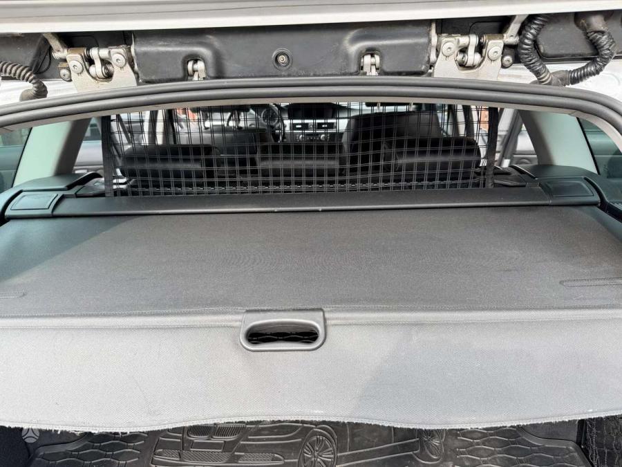 Pelēks BMW 325 2009 Viļņa, ar dzinēja tilpumu 0.00 L un nobraukumu 334 tūkst. km par 5499 €, foto 34 vietnē AUTOMOTO.COM.LV