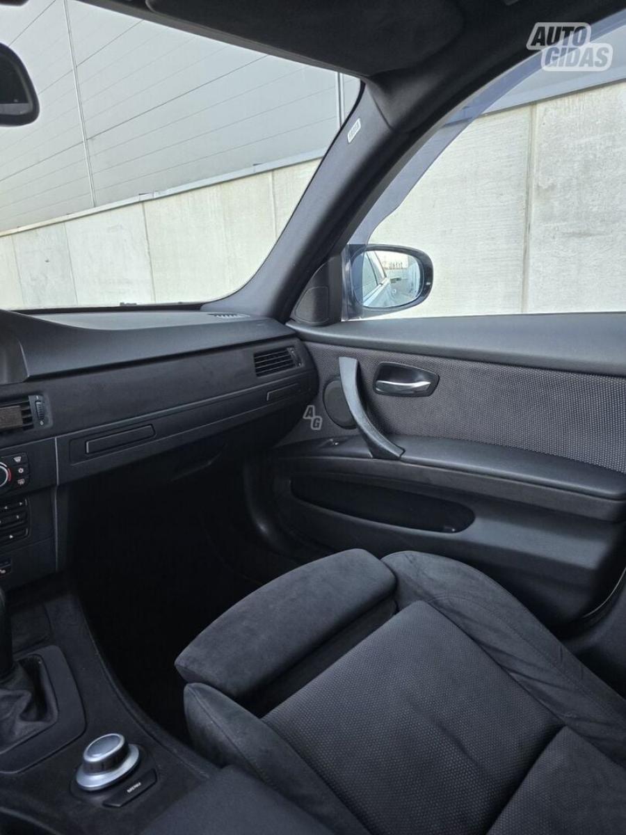 Pelēks BMW 325 2009 Viļņa, ar dzinēja tilpumu 3.00 L un nobraukumu 373 tūkst. km par 4000 €, foto 9 vietnē AUTOMOTO.COM.LV