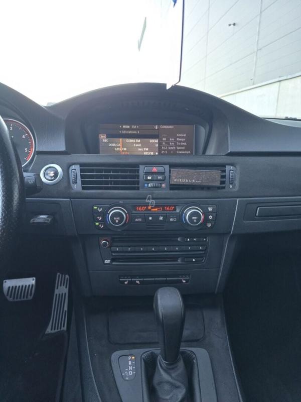 Grey BMW 325 2009 in Vilnius, with an engine capacity of 3.00 L and mileage of 373 thousand km for 4000 €, photo 11 on AUTOMOTO.COM.LV