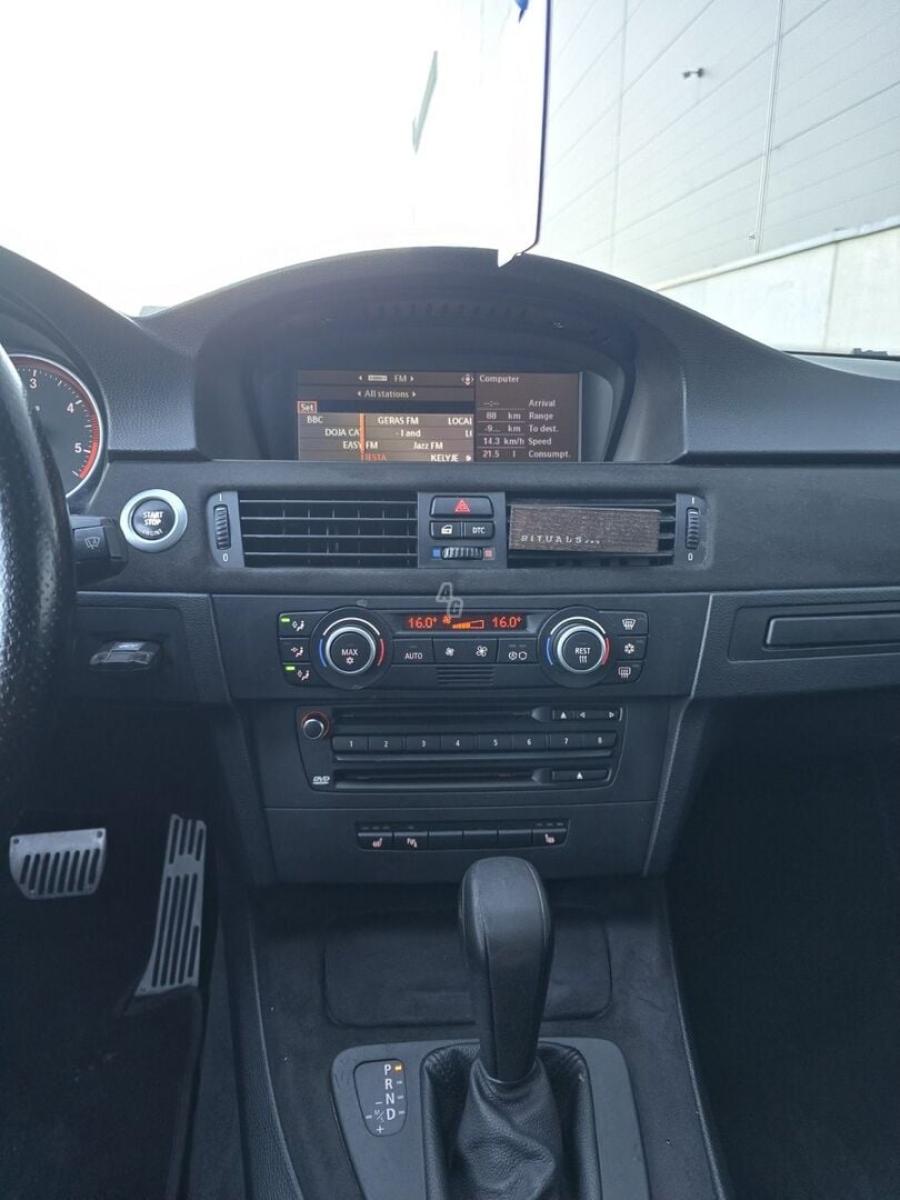 Pelēks BMW 325 2009 Viļņa, ar dzinēja tilpumu 3.00 L un nobraukumu 373 tūkst. km par 4000 €, foto 11 vietnē AUTOMOTO.COM.LV
