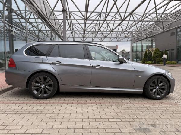Pelēks BMW 325 2010 Rīga, ar dzinēja tilpumu 3.00 L un nobraukumu 255 tūkst. km par 5800 €, foto 3 vietnē AUTOMOTO.COM.LV