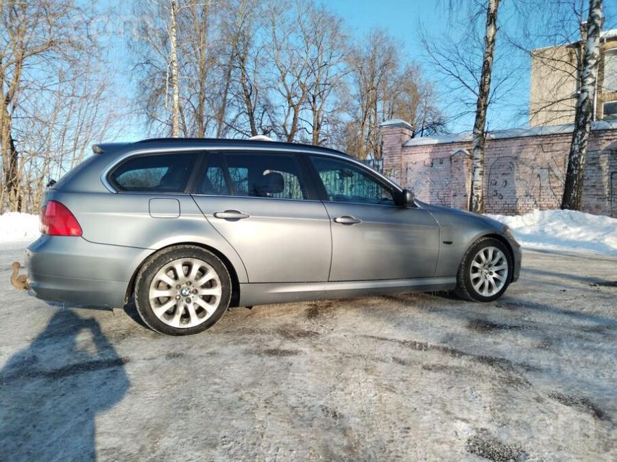 Pelēks BMW 325 2010 Rīga, ar dzinēja tilpumu 3.00 L un nobraukumu 370 tūkst. km par 4250 €, foto 5 vietnē AUTOMOTO.COM.LV