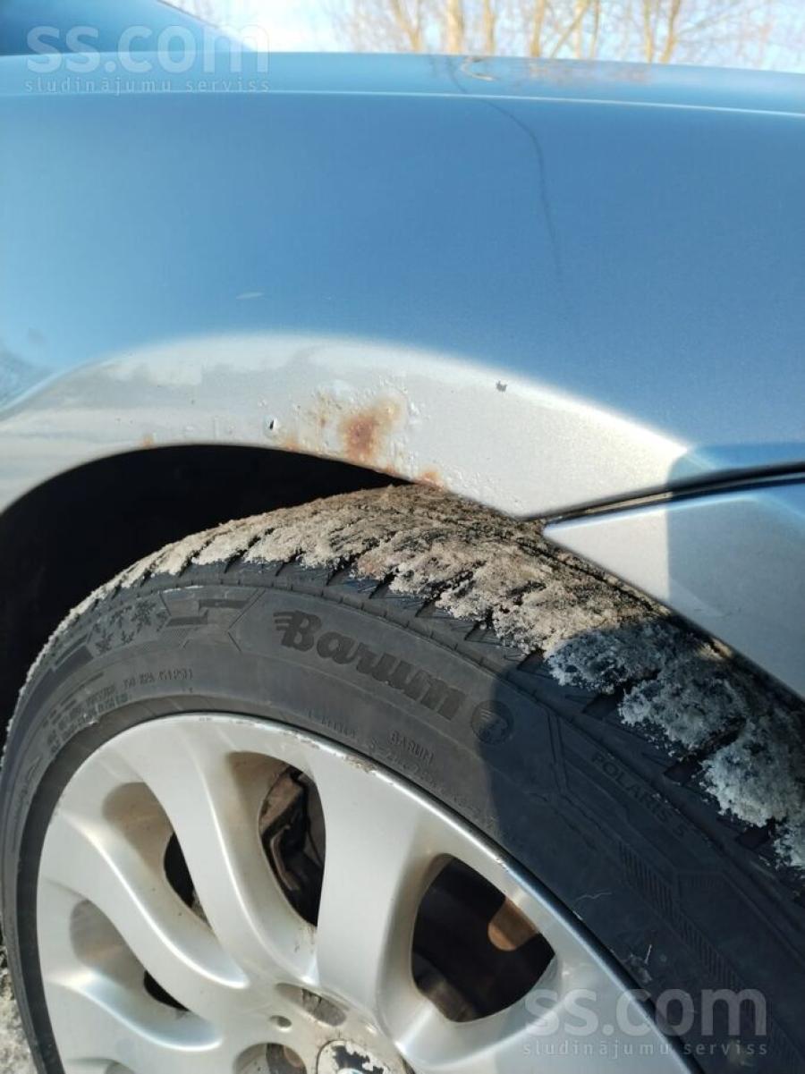 Pelēks BMW 325 2010 Rīga, ar dzinēja tilpumu 3.00 L un nobraukumu 370 tūkst. km par 4250 €, foto 20 vietnē AUTOMOTO.COM.LV