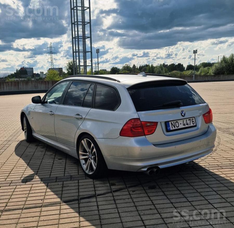 Grey BMW 325 2010 in Riga, with an engine capacity of 3.00 L and mileage of 331 thousand km for 6950 €, photo 5 on AUTOMOTO.COM.LV