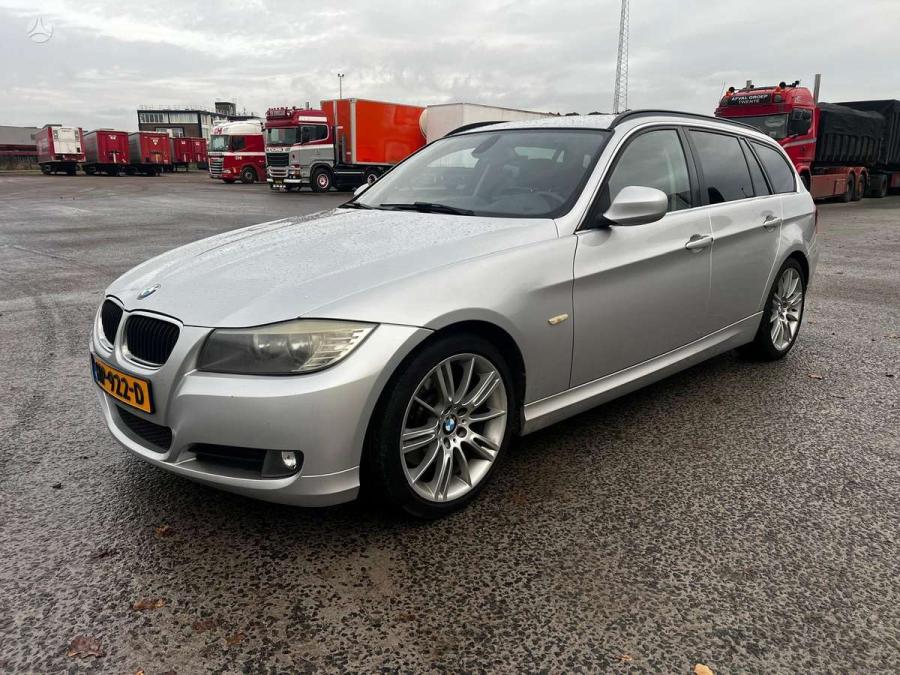 Grey BMW 325 2011 in Ukmerge, with an engine capacity of 2.99 L and mileage of 430 thousand km for 4750 €, photo 1 on AUTOMOTO.COM.LV