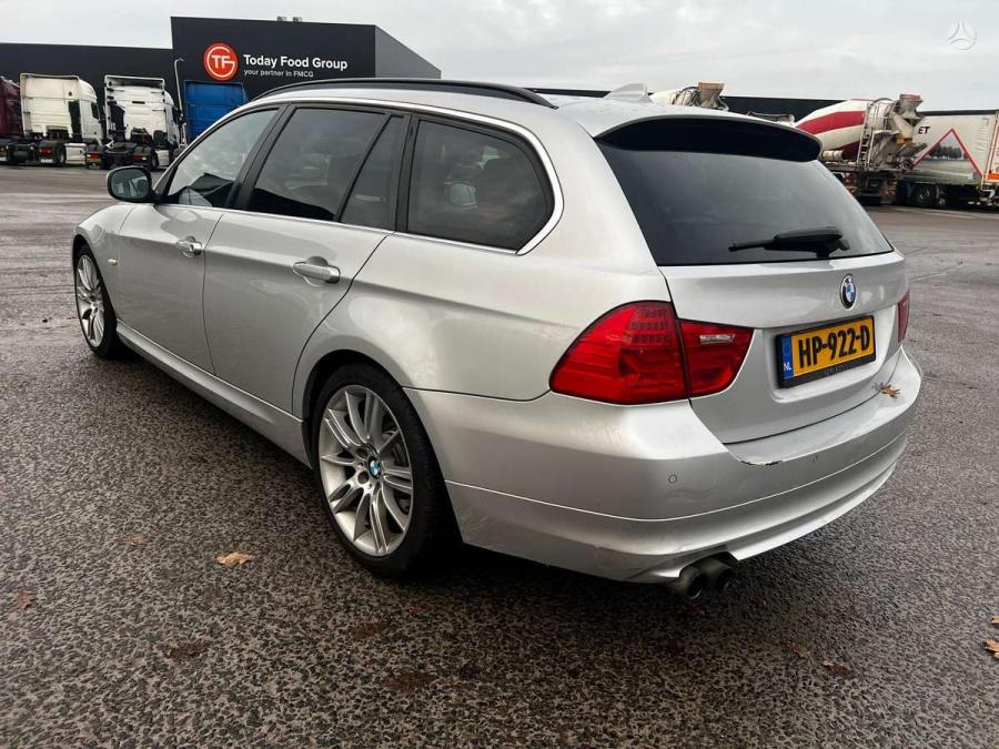 Grey BMW 325 2011 in Ukmerge, with an engine capacity of 2.99 L and mileage of 430 thousand km for 4750 €, photo 4 on AUTOMOTO.COM.LV