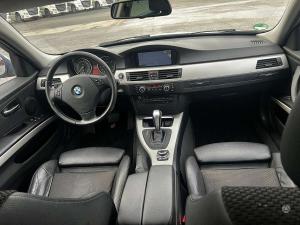 Grey BMW 325 2011 in Ukmerge, with an engine capacity of 2.99 L and mileage of 430 thousand km for 4750 €, photo 17 on AUTOMOTO.COM.LV