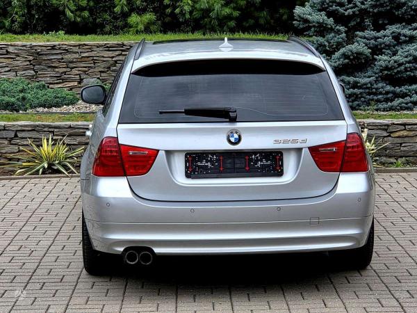 Grey BMW 325 2011 in Kedainiai, with an engine capacity of 3.00 L and mileage of 327 thousand km for 5900 €, photo 10 on AUTOMOTO.COM.LV