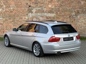 Grey BMW 325 2011 in Kedainiai, with an engine capacity of 3.00 L and mileage of 327 thousand km for 5599 €, photo 5 on AUTOMOTO.COM.LV