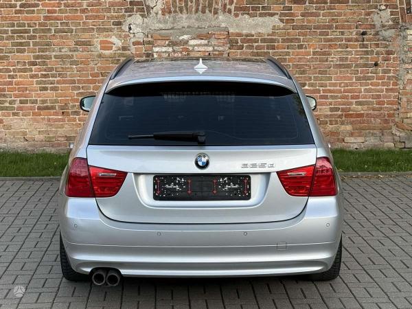 Grey BMW 325 2011 in Kedainiai, with an engine capacity of 3.00 L and mileage of 327 thousand km for 5599 €, photo 6 on AUTOMOTO.COM.LV