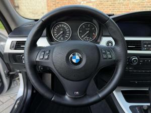 Grey BMW 325 2011 in Kedainiai, with an engine capacity of 3.00 L and mileage of 327 thousand km for 5599 €, photo 21 on AUTOMOTO.COM.LV