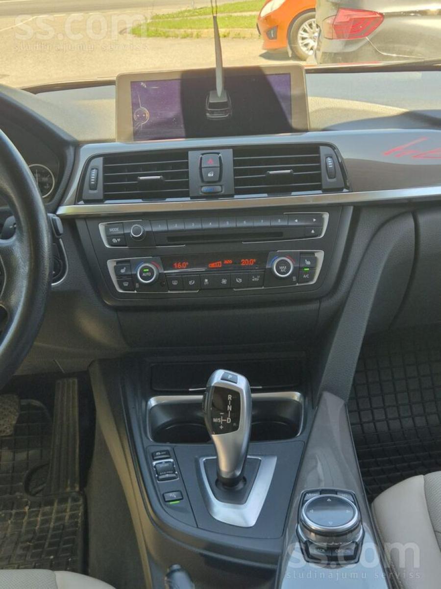 Pelēks BMW 325 2013 Rīga, ar dzinēja tilpumu 2.00 L un nobraukumu 298 tūkst. km par 8990 €, foto 13 vietnē AUTOMOTO.COM.LV