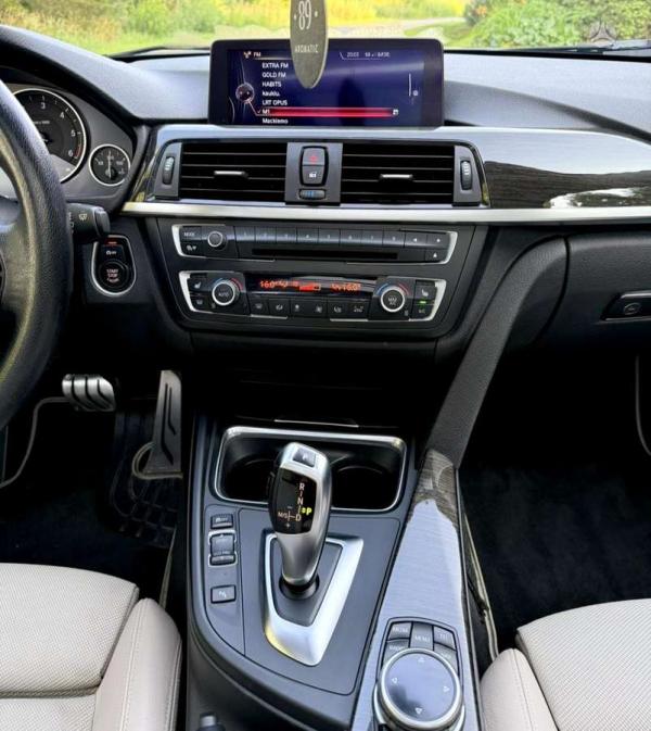 Pelēks BMW 325 2014 Panevēža, ar dzinēja tilpumu 2.00 L un nobraukumu 268 tūkst. km par 8950 €, foto 10 vietnē AUTOMOTO.COM.LV