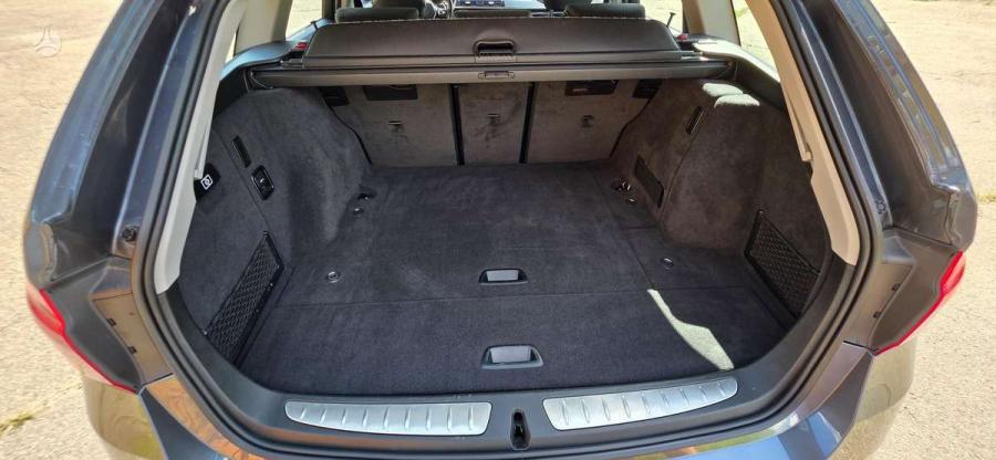 Grey BMW 325 2017 in Kaunas, with an engine capacity of 2.00 L and mileage of 193 thousand km for 13900 €, photo 23 on AUTOMOTO.COM.LV