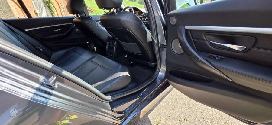 Grey BMW 325 2017 in Kaunas, with an engine capacity of 2.00 L and mileage of 193 thousand km for 13900 €, photo 26 on AUTOMOTO.COM.LV
