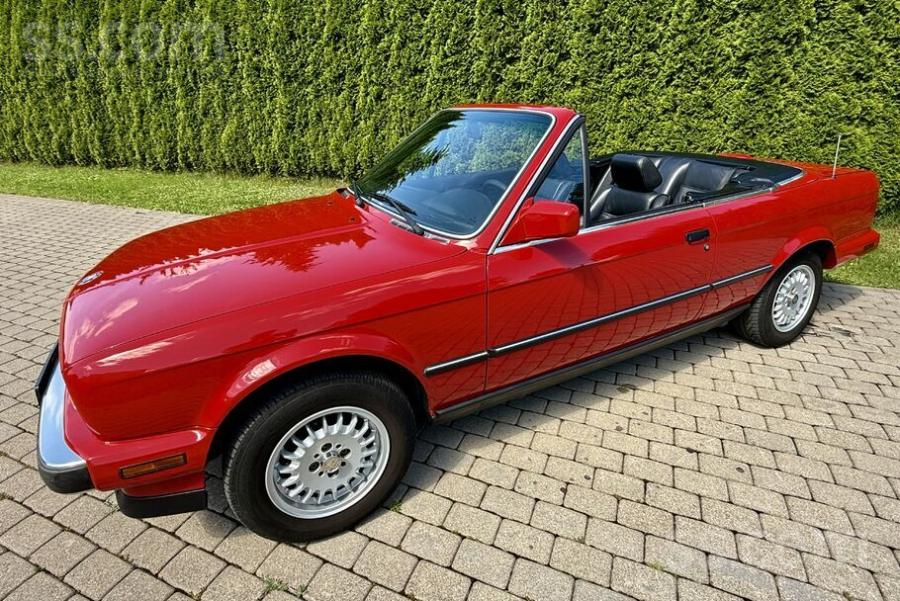 Red BMW 325 1988 in Riga, with an engine capacity of 2.50 L and mileage of 98 thousand km for 17490 €, photo 7 on AUTOMOTO.COM.LV