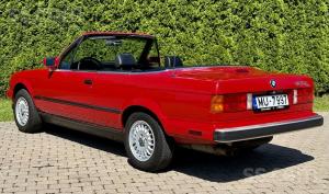 Red BMW 325 1988 in Riga, with an engine capacity of 2.50 L and mileage of 98 thousand km for 17490 €, photo 10 on AUTOMOTO.COM.LV