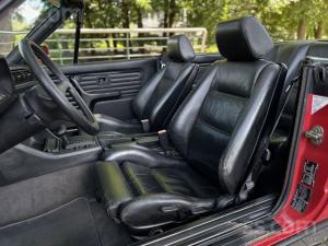 Red BMW 325 1988 in Riga, with an engine capacity of 2.50 L and mileage of 98 thousand km for 17490 €, photo 29 on AUTOMOTO.COM.LV