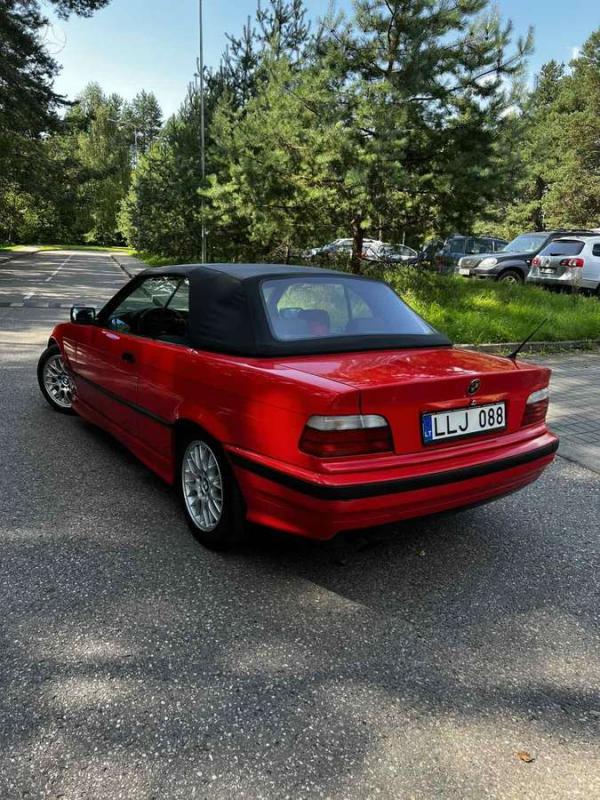 Sarkans BMW 325 1994 Viļņa, ar dzinēja tilpumu 2.49 L un nobraukumu 235 tūkst. km par 9500 €, foto 9 vietnē AUTOMOTO.COM.LV
