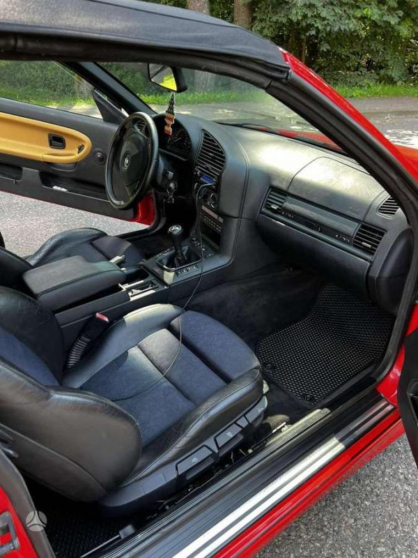 Sarkans BMW 325 1994 Viļņa, ar dzinēja tilpumu 2.49 L un nobraukumu 235 tūkst. km par 9500 €, foto 11 vietnē AUTOMOTO.COM.LV
