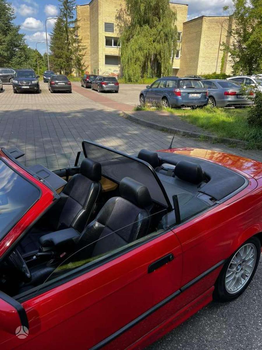 Sarkans BMW 325 1994 Viļņa, ar dzinēja tilpumu 2.49 L un nobraukumu 235 tūkst. km par 9500 €, foto 14 vietnē AUTOMOTO.COM.LV