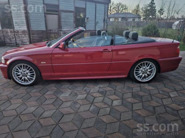 Red BMW 325 2003 in Talsi, with an engine capacity of 2.50 L and mileage of 212 thousand km for 8800 €, photo 6 on AUTOMOTO.COM.LV