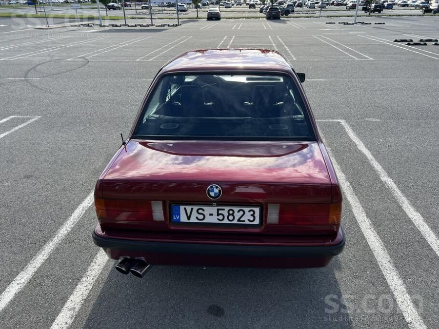 Red BMW 325 1987 in Riga, with an engine capacity of 2.50 L and mileage of 337 thousand km for 16000 €, photo 5 on AUTOMOTO.COM.LV