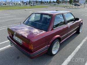 Red BMW 325 1987 in Riga, with an engine capacity of 2.50 L and mileage of 337 thousand km for 16000 €, photo 6 on AUTOMOTO.COM.LV