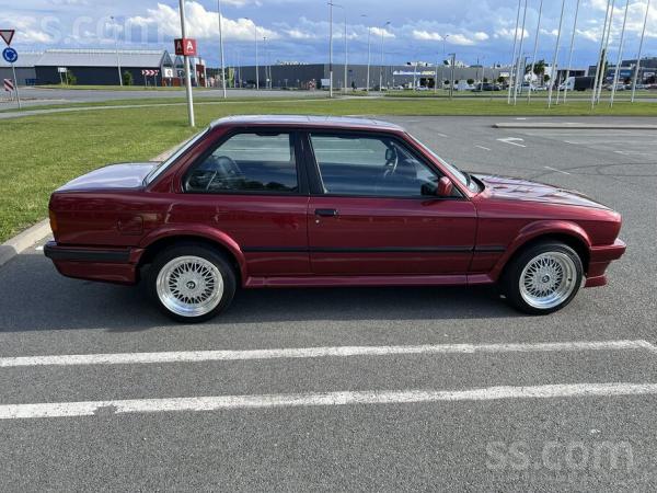 Красный БМВ 325 1987 в Рига, объемом двигателя 2.50 л и пробегом 337 тыс. км за 16000 €, фото 6 на AUTOMOTO.COM.LV