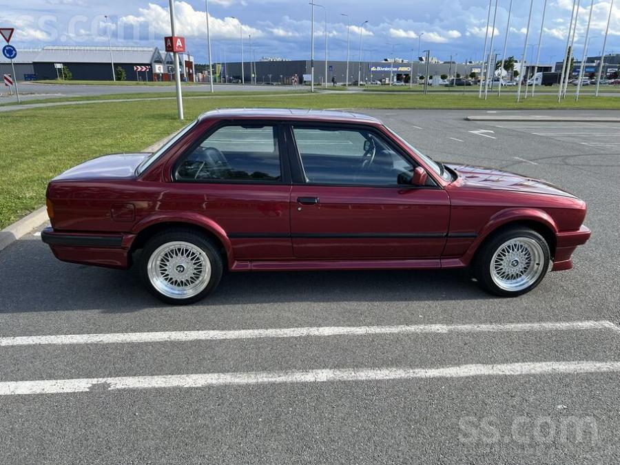 Red BMW 325 1987 in Riga, with an engine capacity of 2.50 L and mileage of 337 thousand km for 16000 €, photo 7 on AUTOMOTO.COM.LV