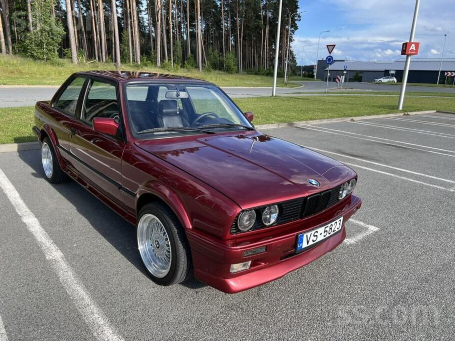 Red BMW 325 1987 in Riga, with an engine capacity of 2.50 L and mileage of 337 thousand km for 16000 €, photo 8 on AUTOMOTO.COM.LV